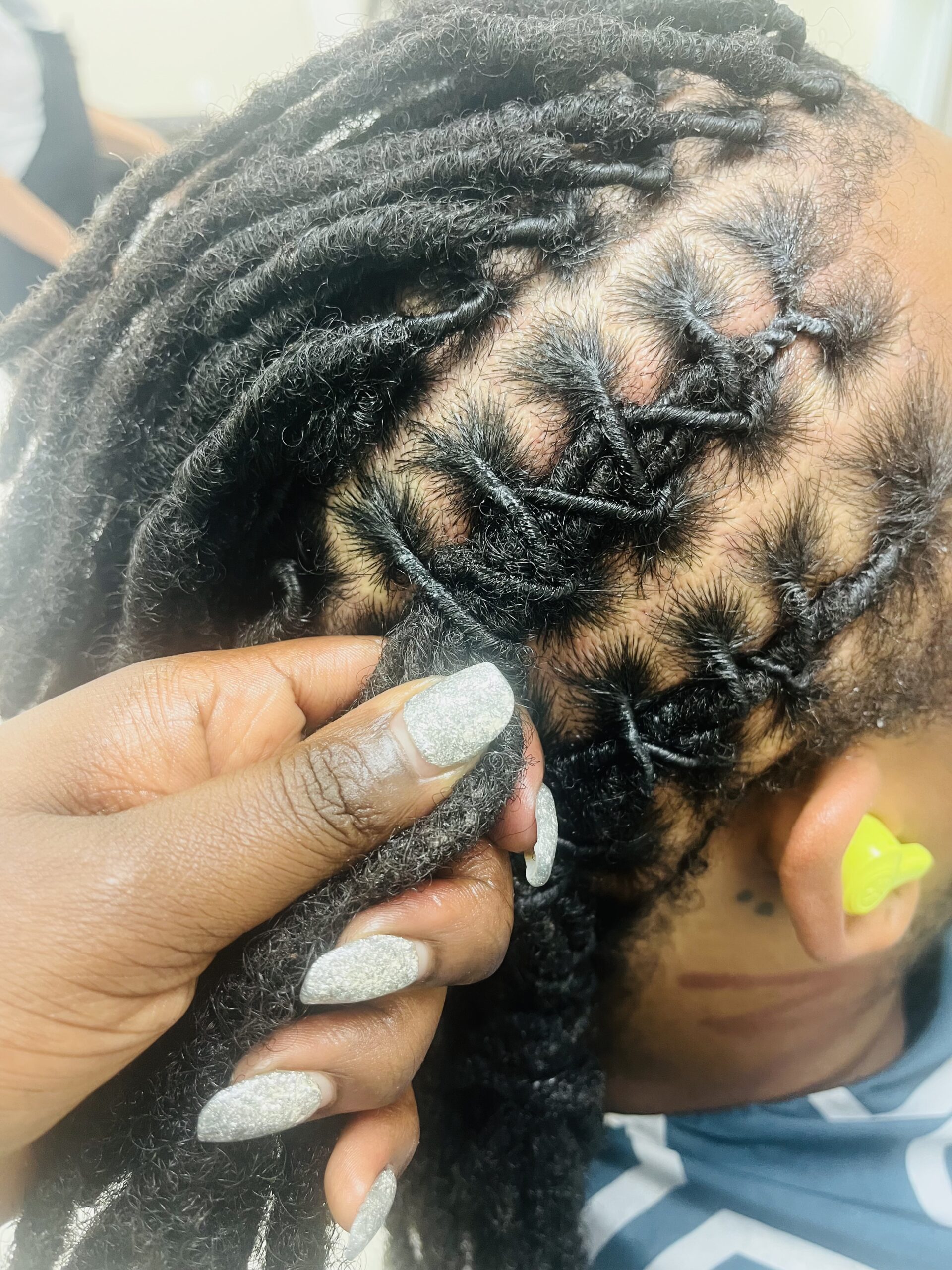 Crown Braiding – Where Every Strand Finds Its Style