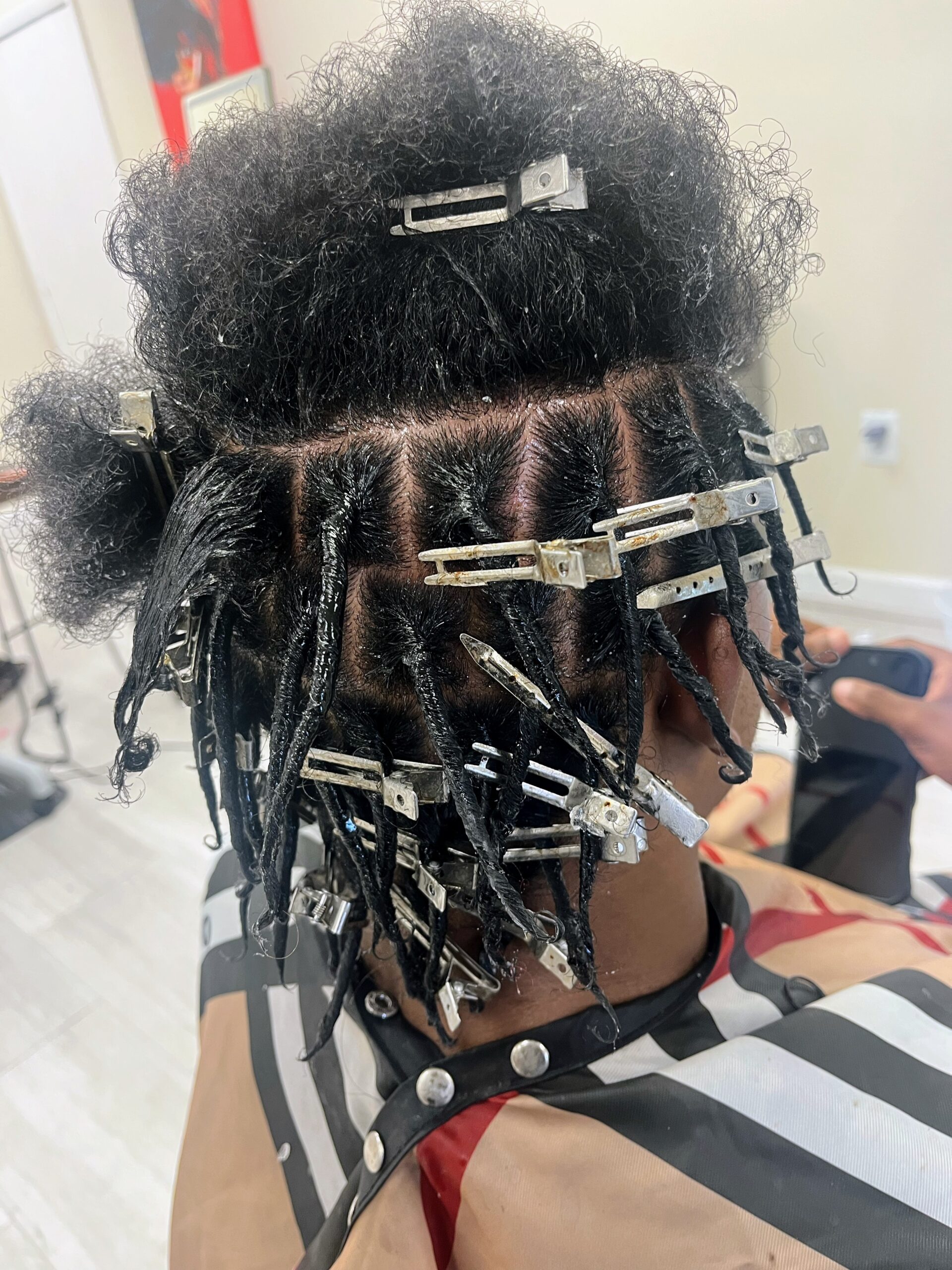 Crown Braiding – Where Every Strand Finds Its Style